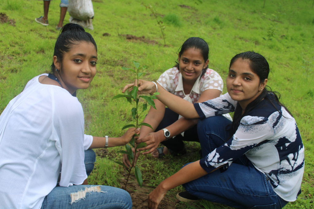 Tree Plantation Drive - Sheth P.T. Mahila College of Arts & Homescience ...